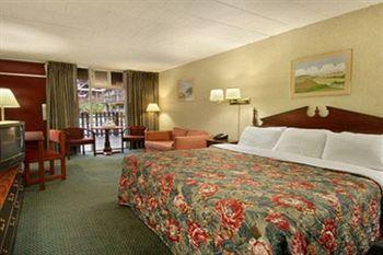 Sheraton Motor Inn - Abandoned