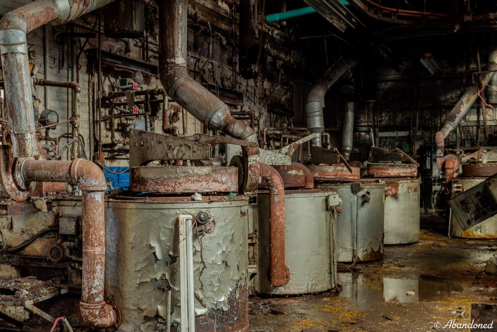 A Final Look Inside Ferry Cap & Set Screw in Cleveland - Abandoned