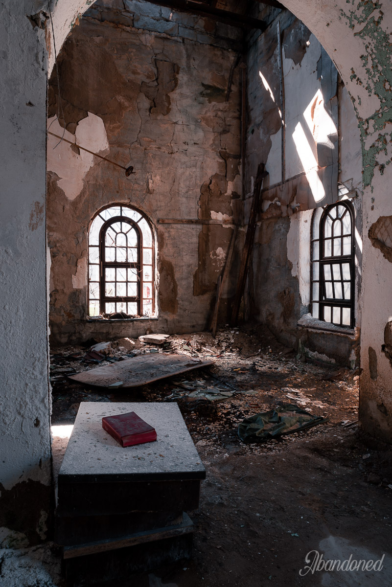Itmann Company Store and Office - Abandoned