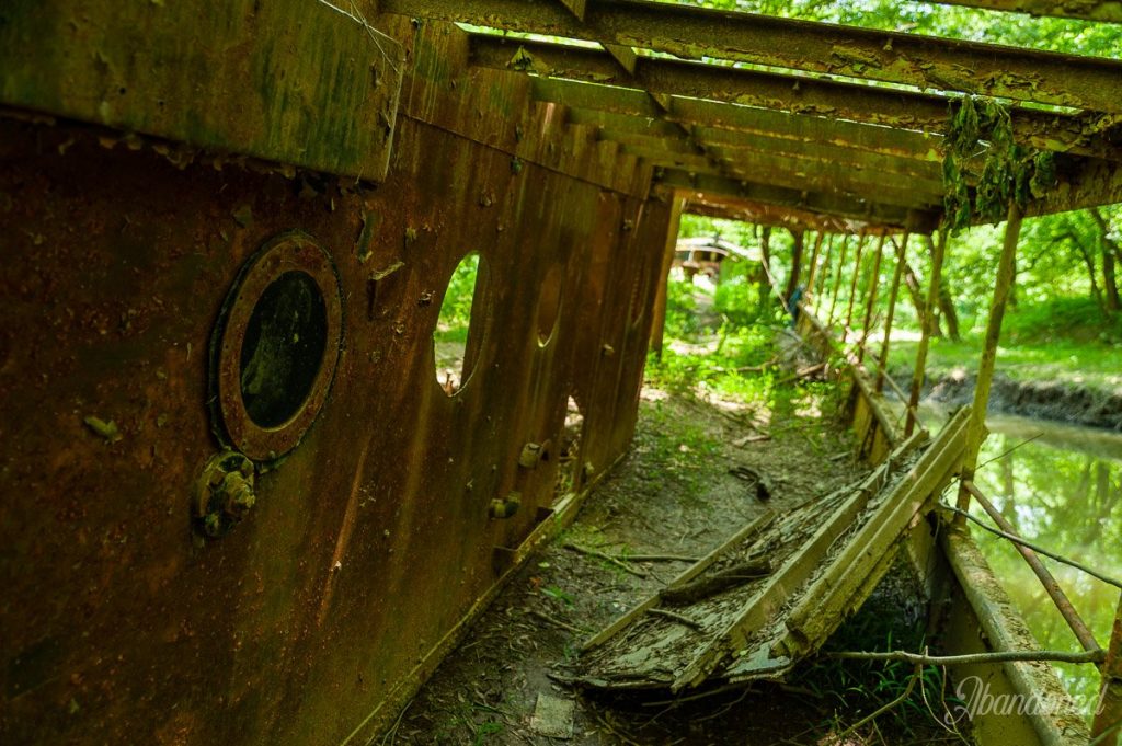 USS Sachem and USS Phenakite - Abandoned