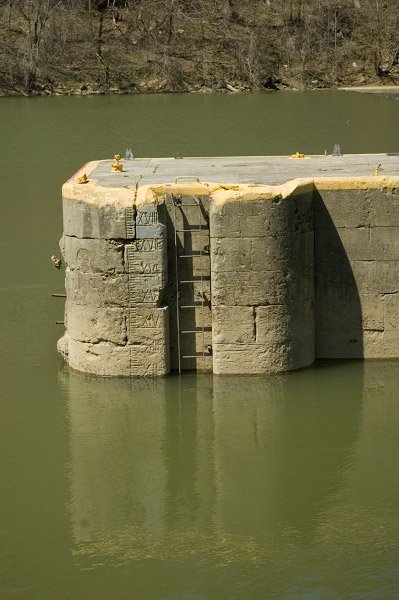 Kentucky River Locks & Dams - Abandoned