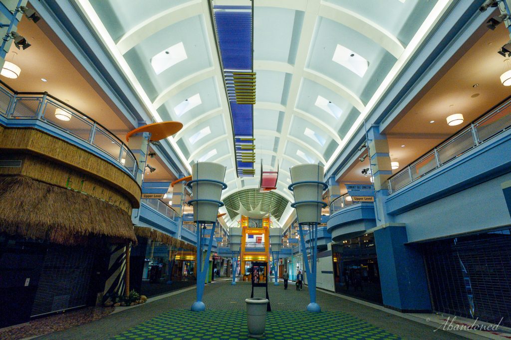 Cincinnati Mall - Abandoned
