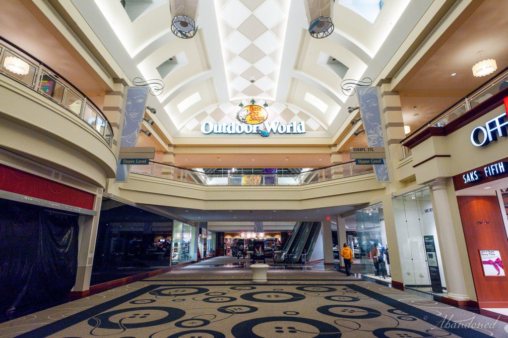 Cincinnati Mall - Abandoned