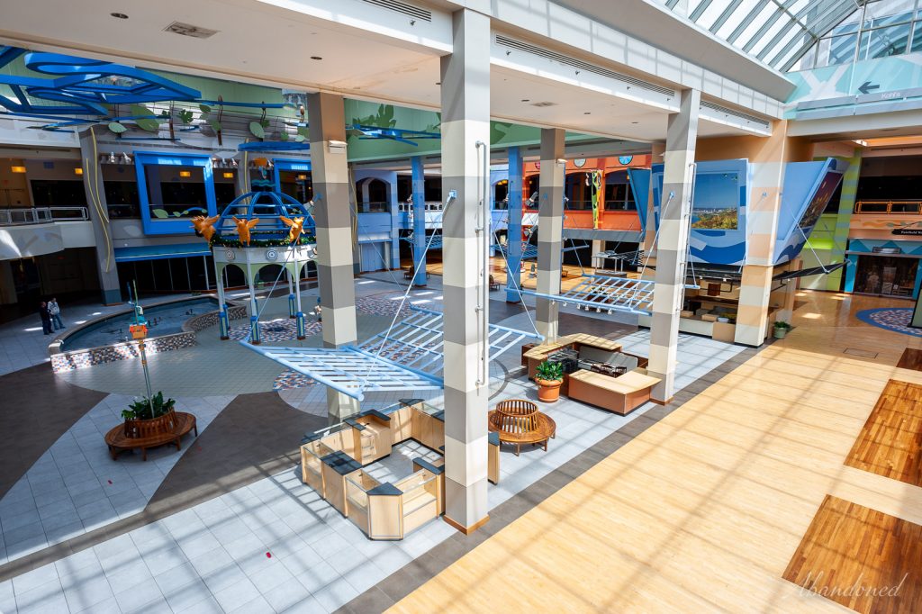 Cincinnati Mall - Abandoned