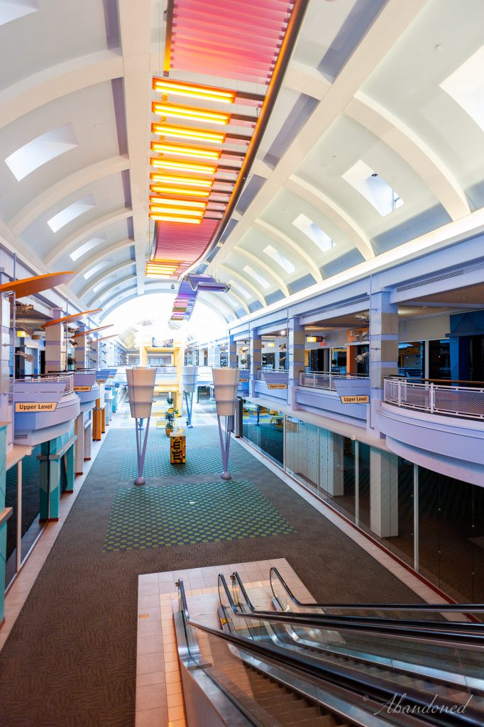 Cincinnati Mall - Abandoned