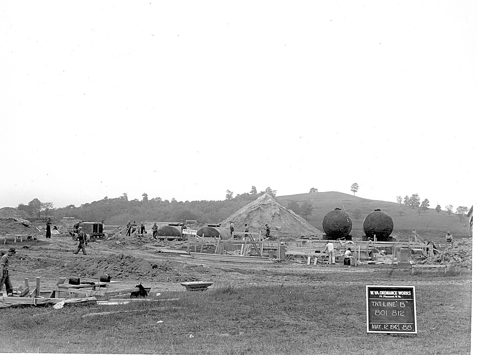 TNT Line B 801 and 812 – 1942 - Abandoned
