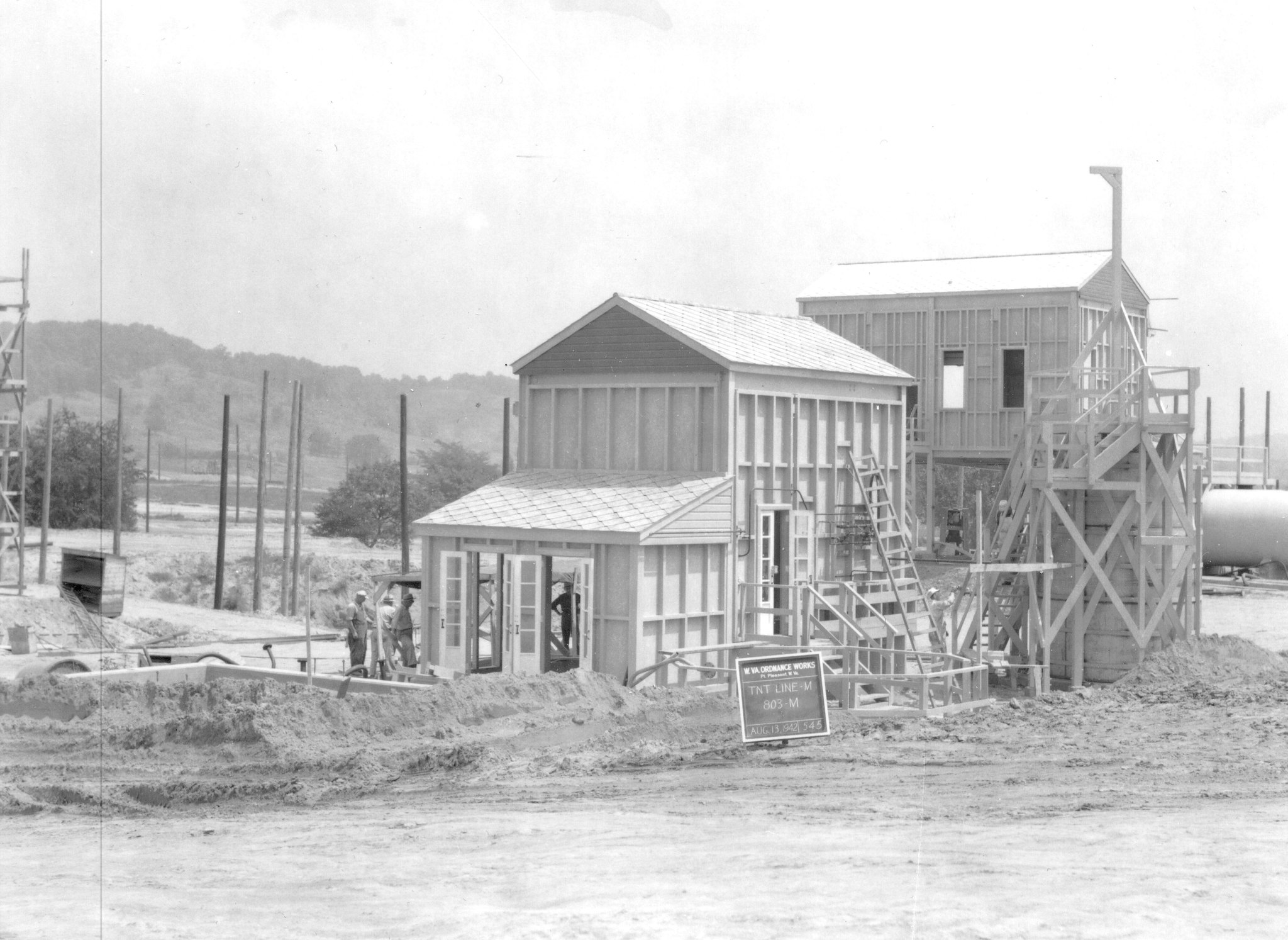 TNT Line M 803M – 1942 - Abandoned