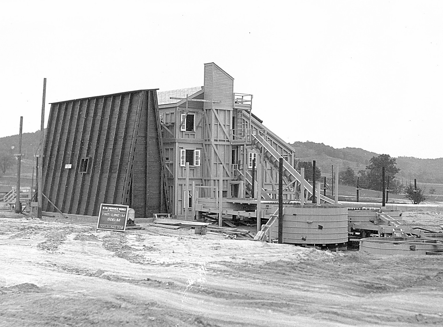 TNT Line M 806M – 1942 - Abandoned