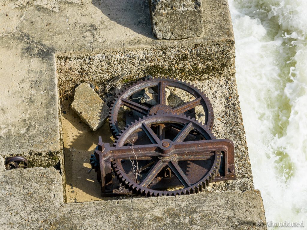 Big Sandy River Locks & Dams - Abandoned